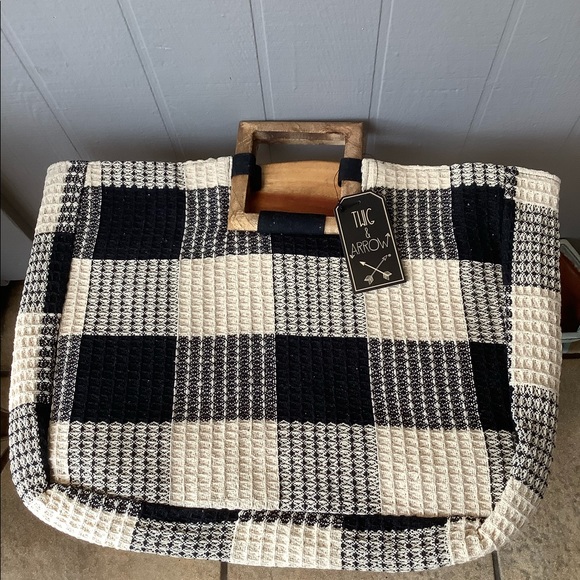 Twig & Arrow | Bags | Twig Arrow Wooden Handle Jacquard Gingham Tote ...